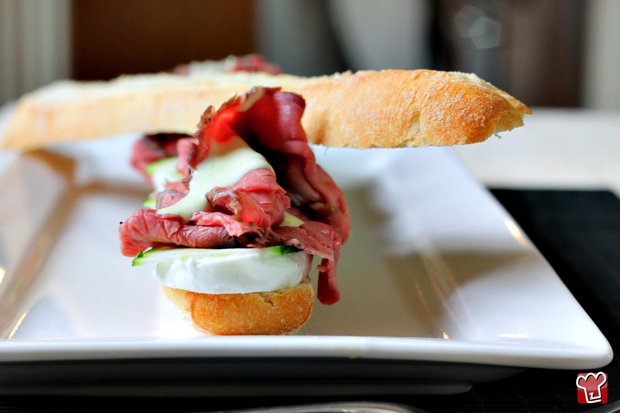 Filoncino Con Mozzarella, Zucchine E Roastbeef — Ricetta Originale ...